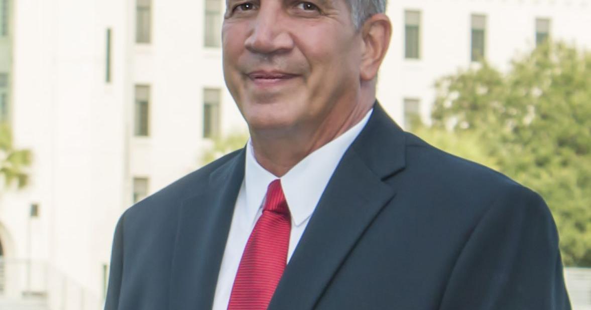 Citadel athletic director Mike Capaccio announces retirement