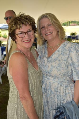 CAC supporters don black ties, blue jeans at annual fundraiser
