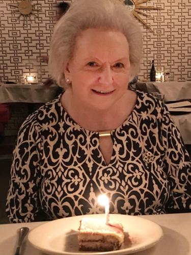 After luggage injured Goose Creek woman, United Airlines left her in ...