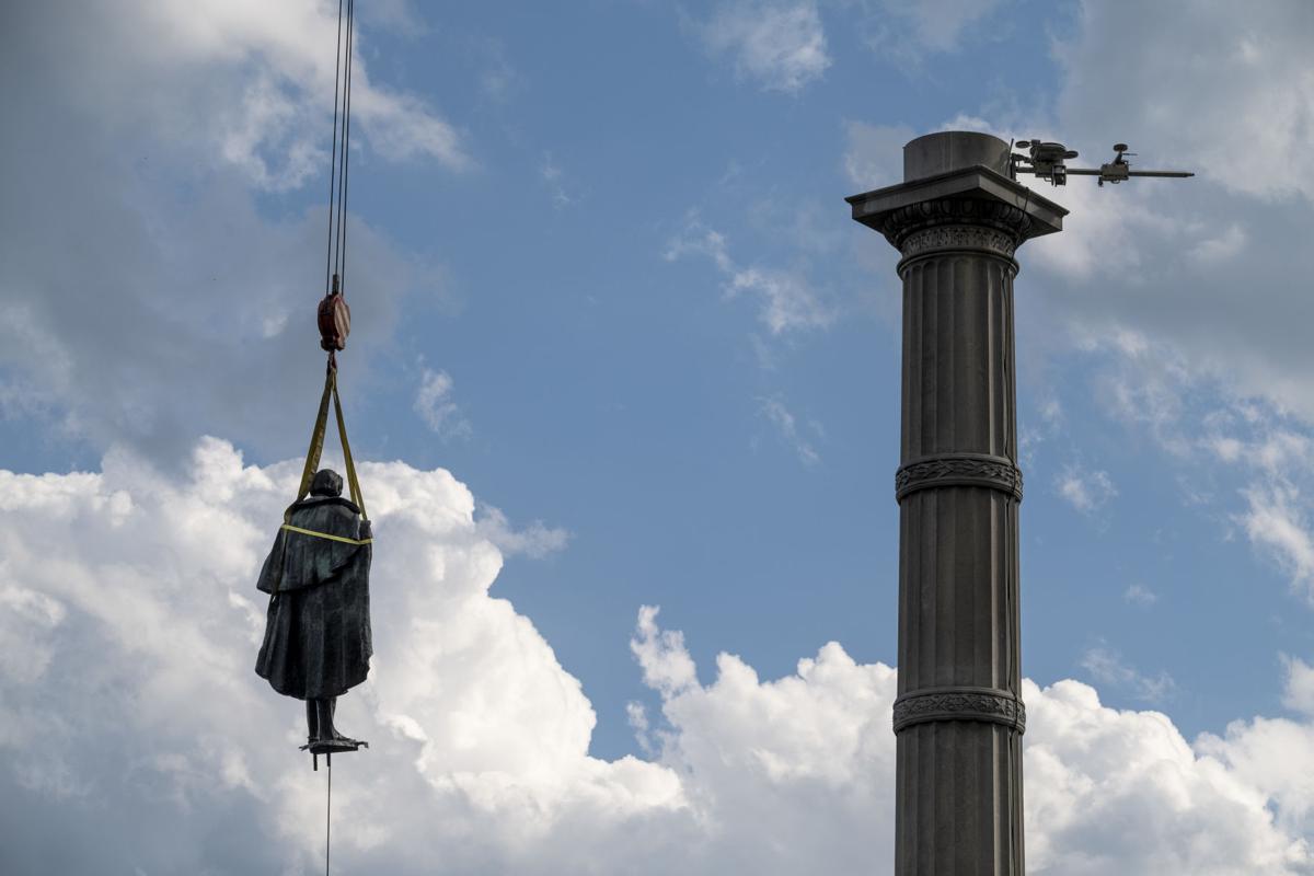 john c calhoun statue