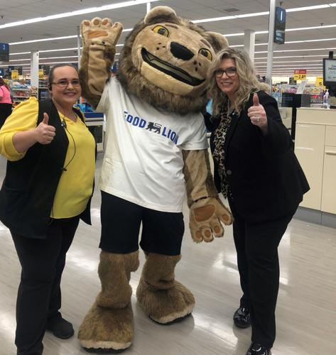 Food Lion celebrates makeover