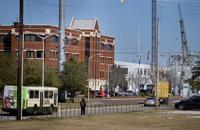 After 25 years, Charleston's shuttered Navy base still has 'a long way ...