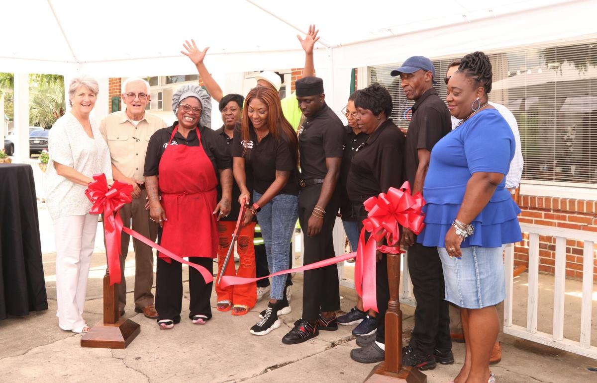 Kountry Kitchen celebrates grand opening with ribbon-cutting