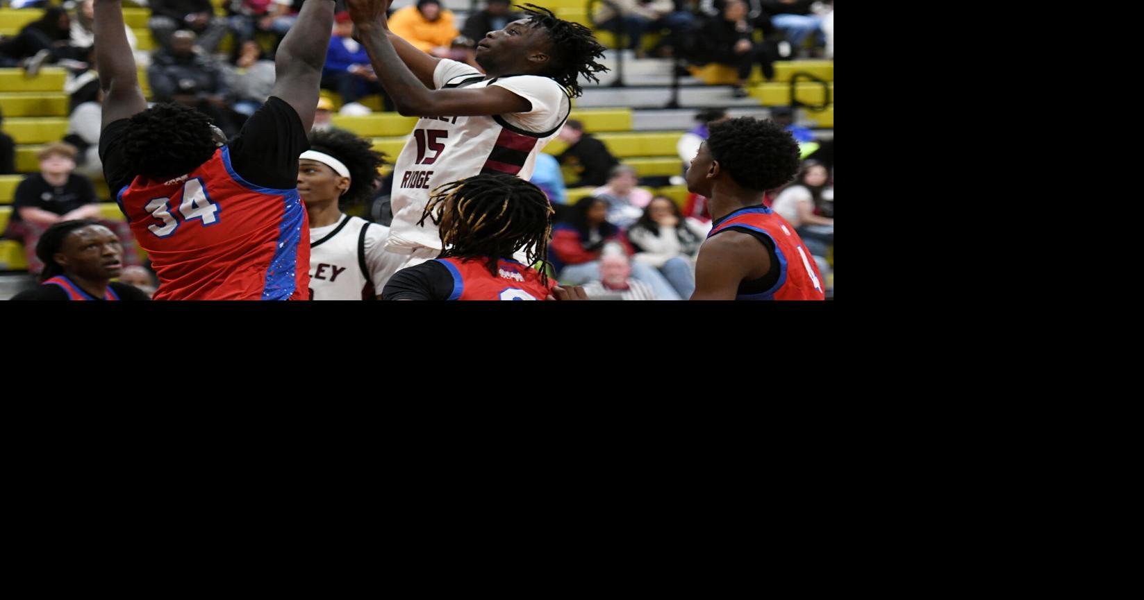 Ashley Ridge boys split final 2 games