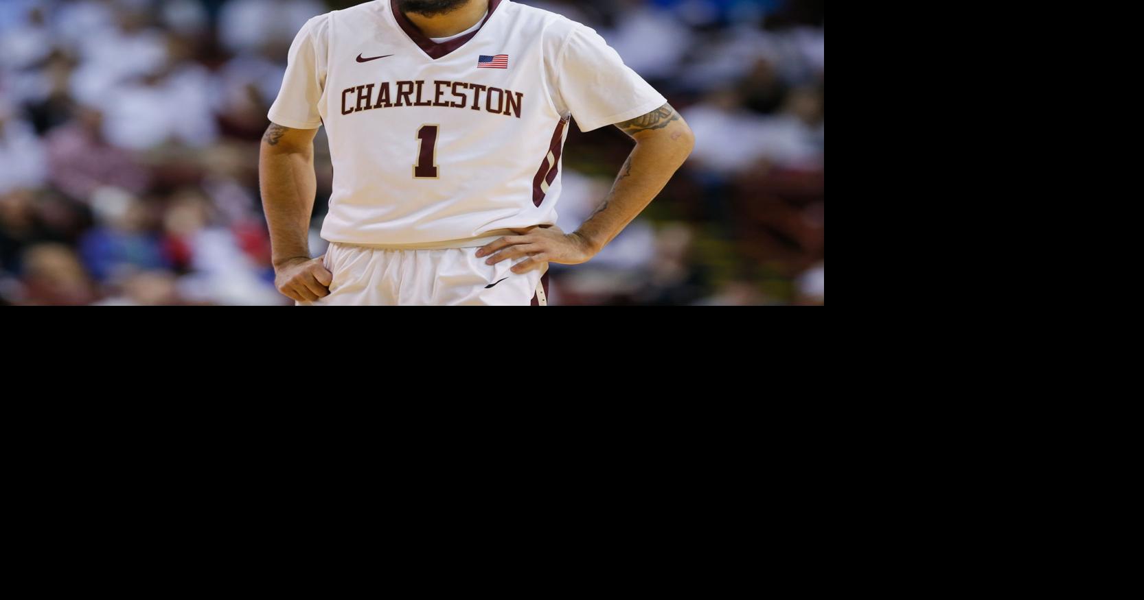 College of Charleston's Grant Riller limping his way to success on ...