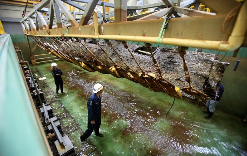 Confederate submarine Hunley was recovered off Sullivan's Island 18 ...