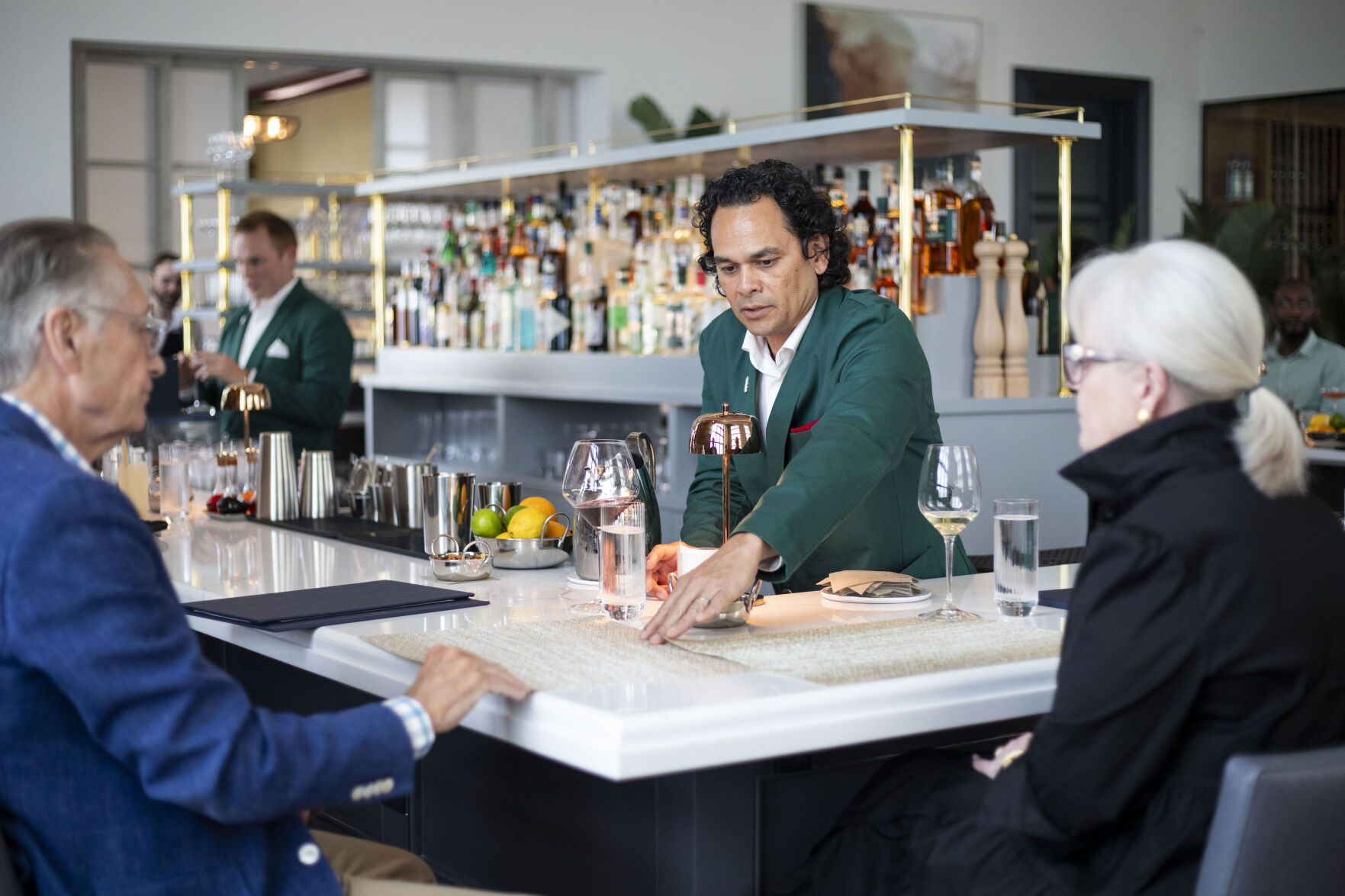 Best Charleston restaurant bars for enjoying full meals