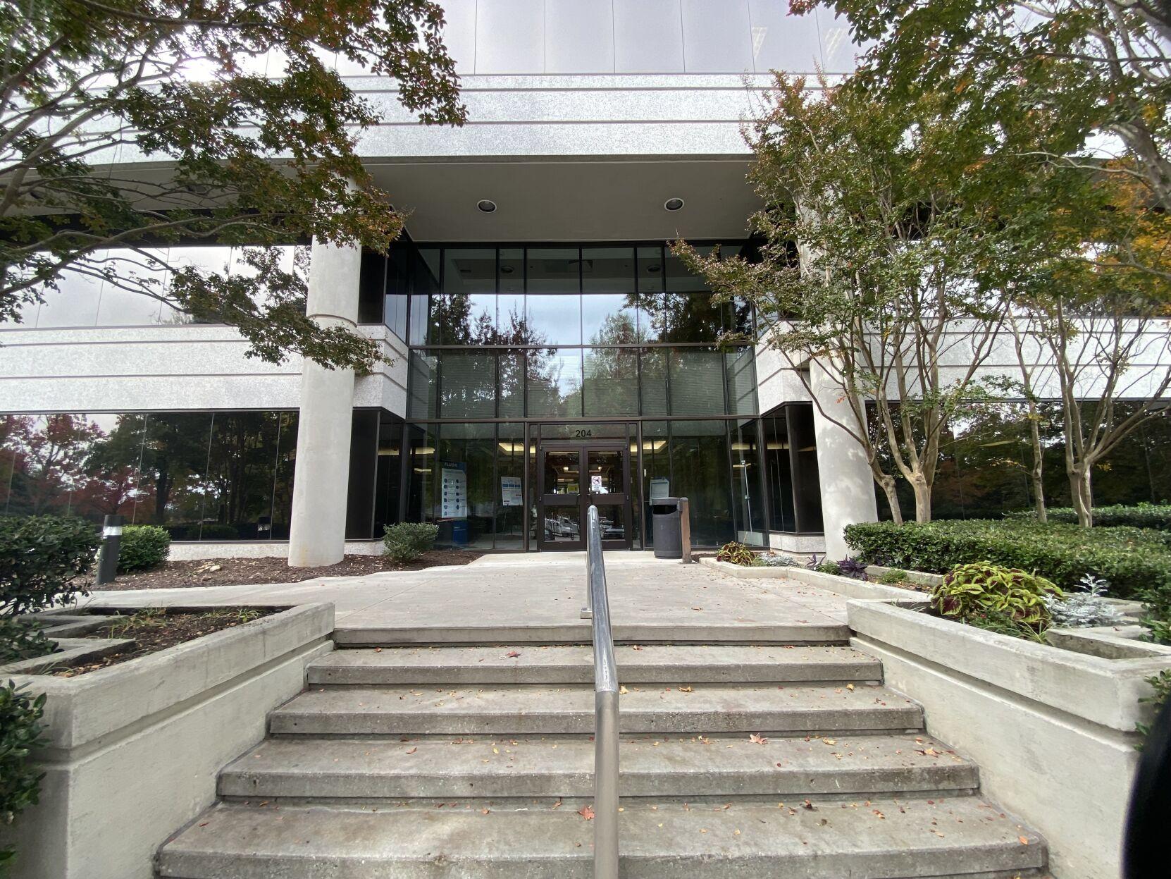 Greenville considers expansive Fluor building for new police ...