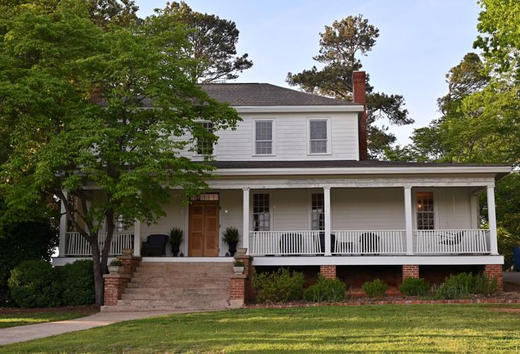 Pendleton's oldest home slowly getting back to its 1790s roots