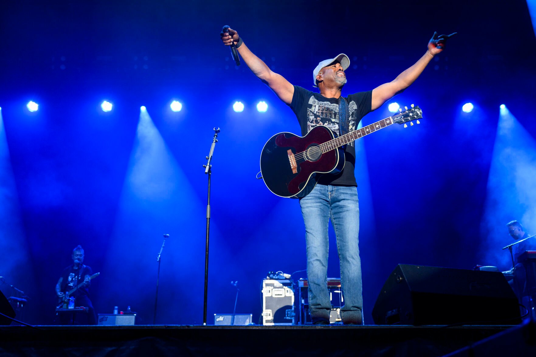 SC artist Darius Rucker joins new rock band, plans fall tour