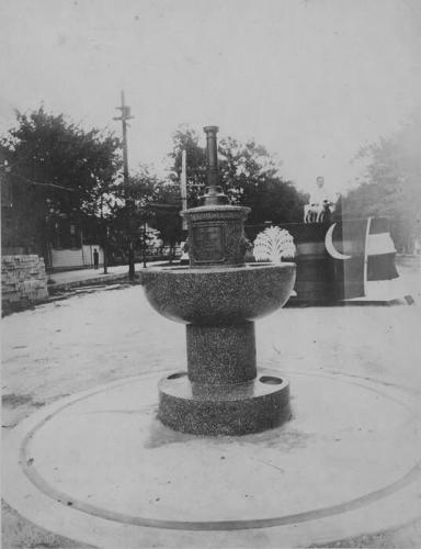 Granite fountains from Maine stand tall in South Carolina