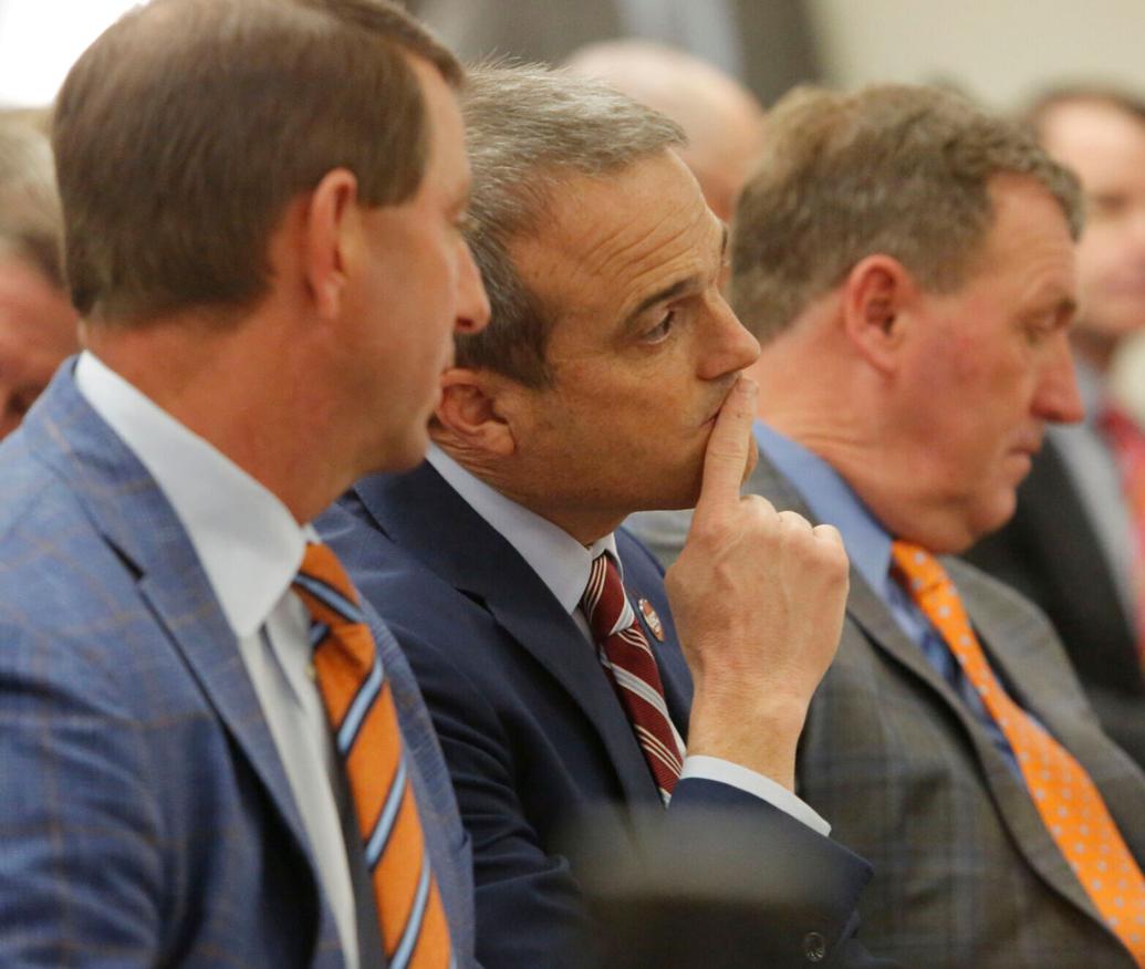 South Carolina lawmakers mull FOIA exemption for NIL deals