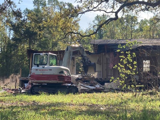 Georgetown County kicks off blight removal program in Graves Station