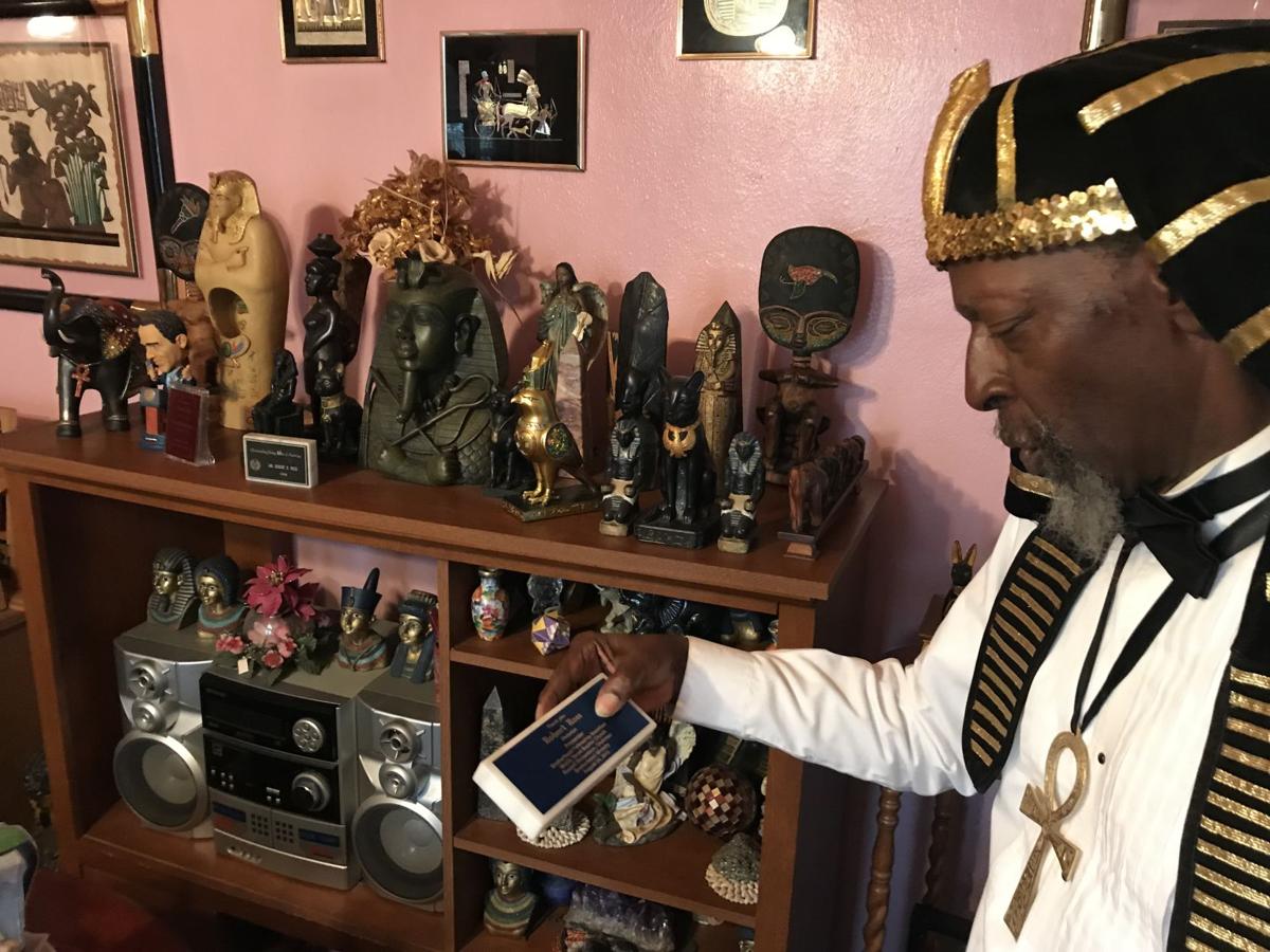 Charleston man who dons pharaoh garb gets DNA results linking him to ...
