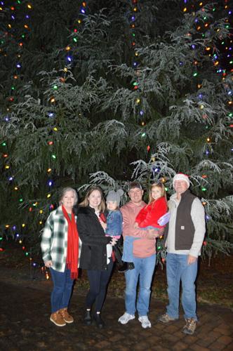 Graniteville hosts annual Christmas tree lighting event