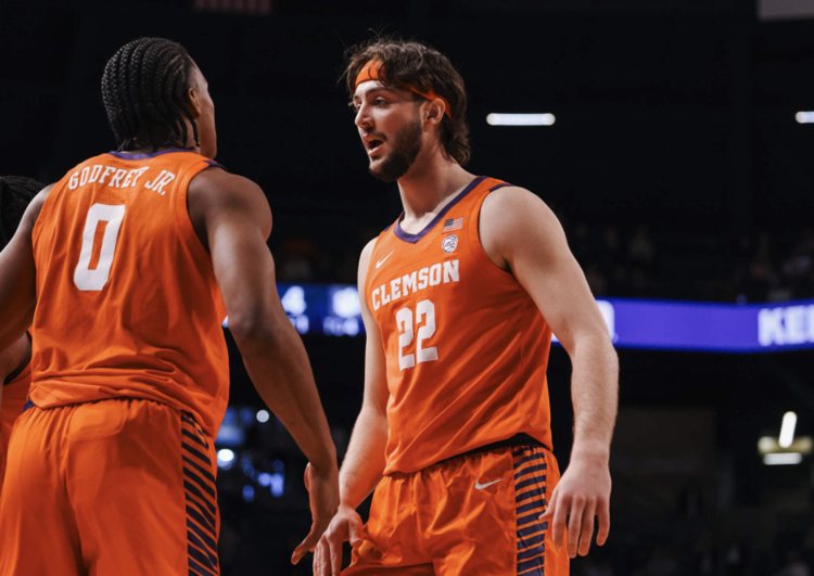 Clemson basketball beats Stanford to open West Coast swing