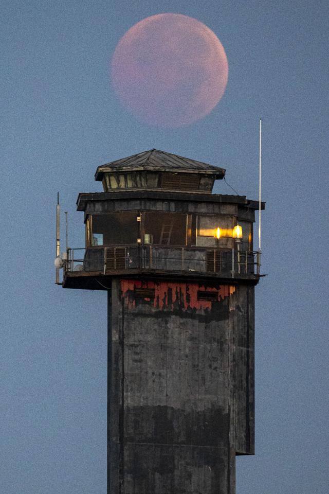 Blood Moon visible tonight in SC during total lunar eclipse