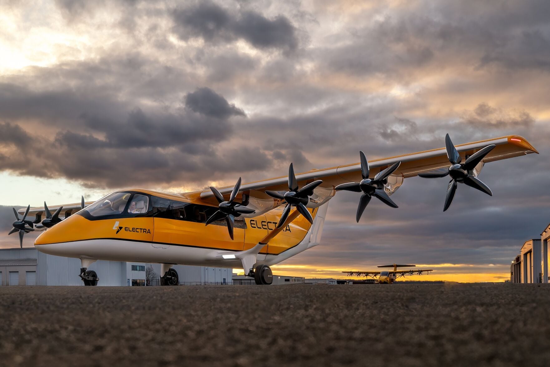 A hybrid-electric plane makes its first flight in Charleston