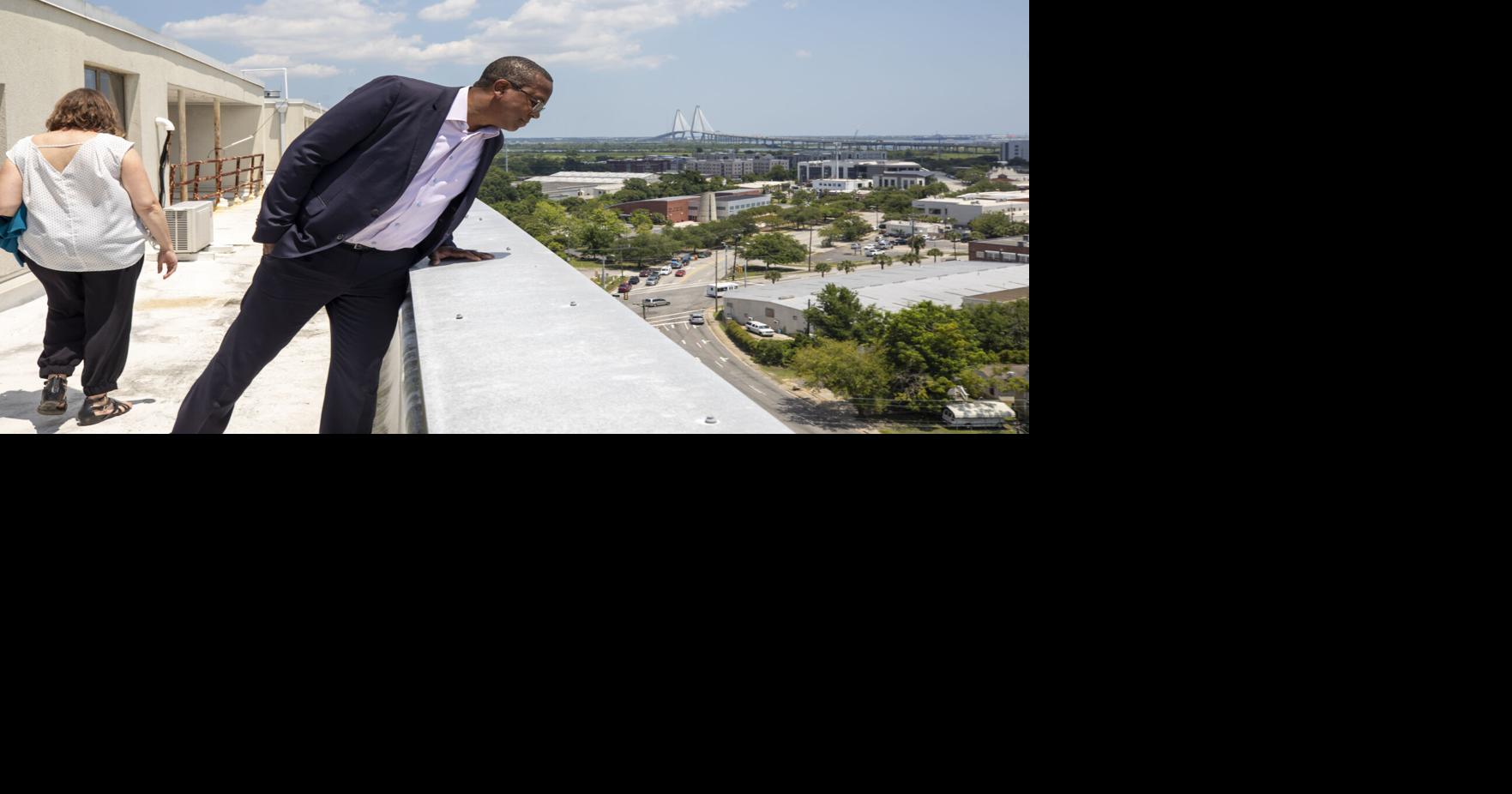 Consultants tour Charleston's Joseph Floyd Manor, help decide housing ...