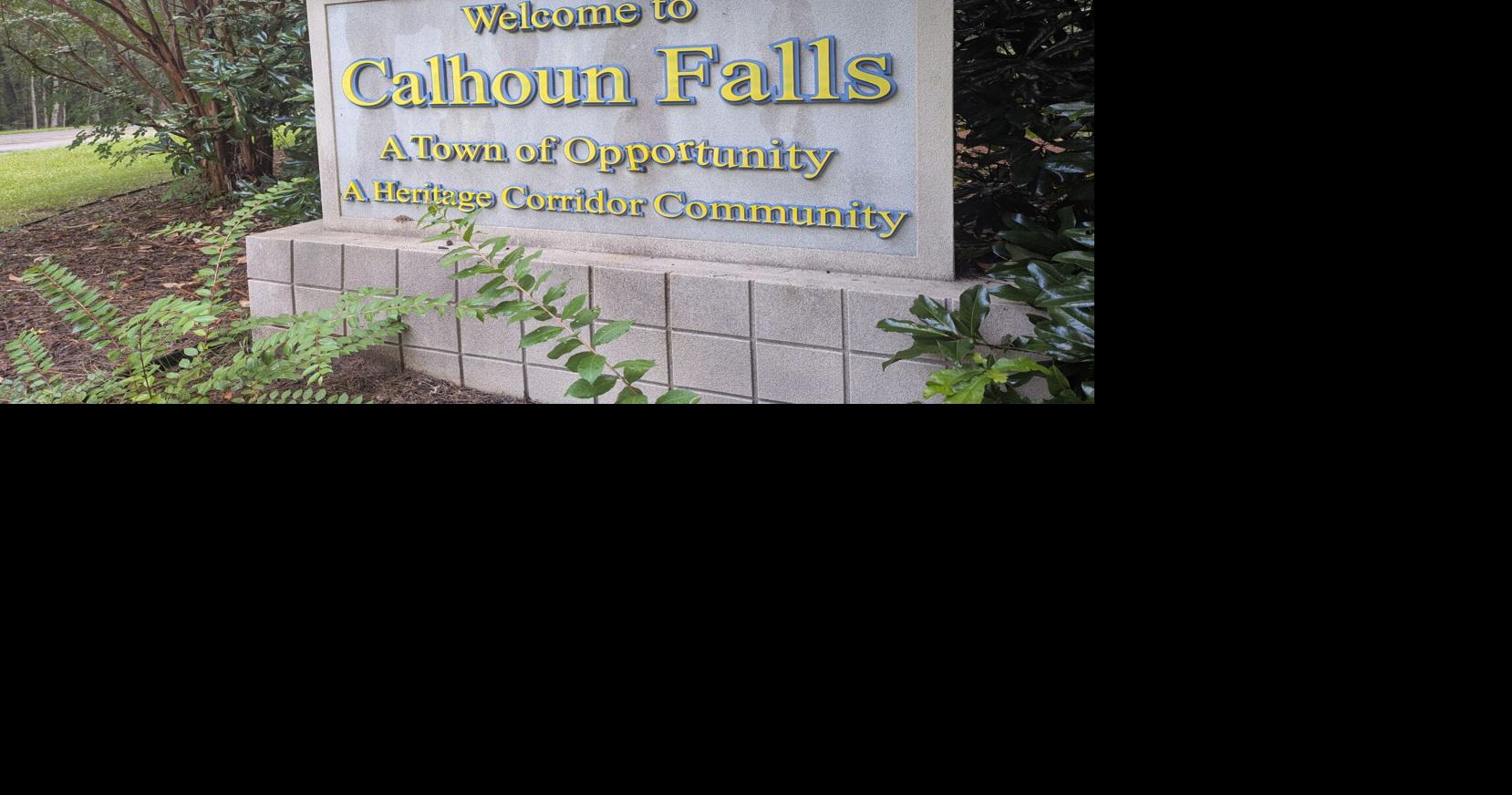 Despite temp hires, Calhoun Falls Town Hall missed reopening