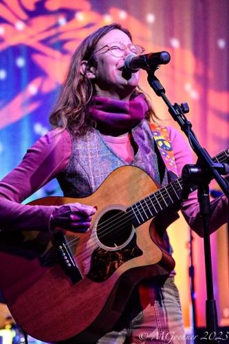 Interview with musician Danielle Howle