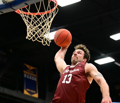 College of Charleston gets huge road win over Kent State