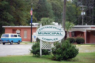 In rural Colleton County, Cottageville aims to be South Carolina's ...