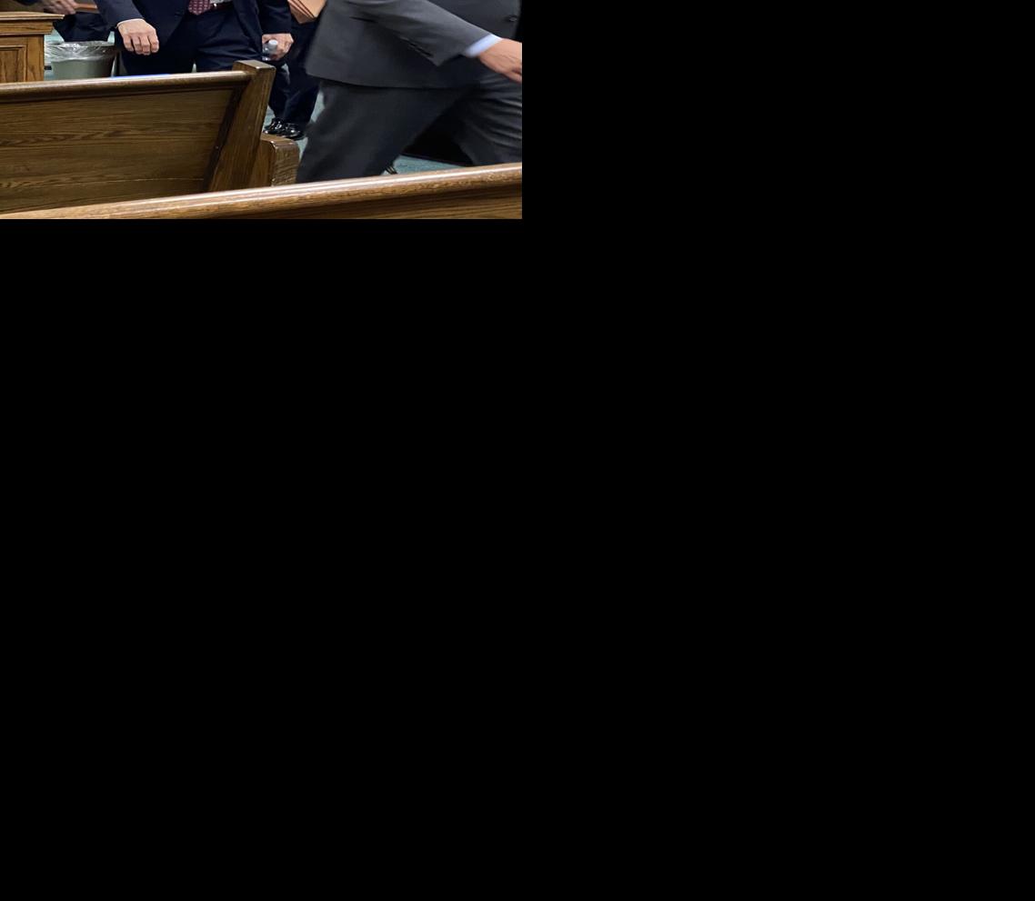 Former exec gets 1 year in prison in SC nuclear plant fiasco