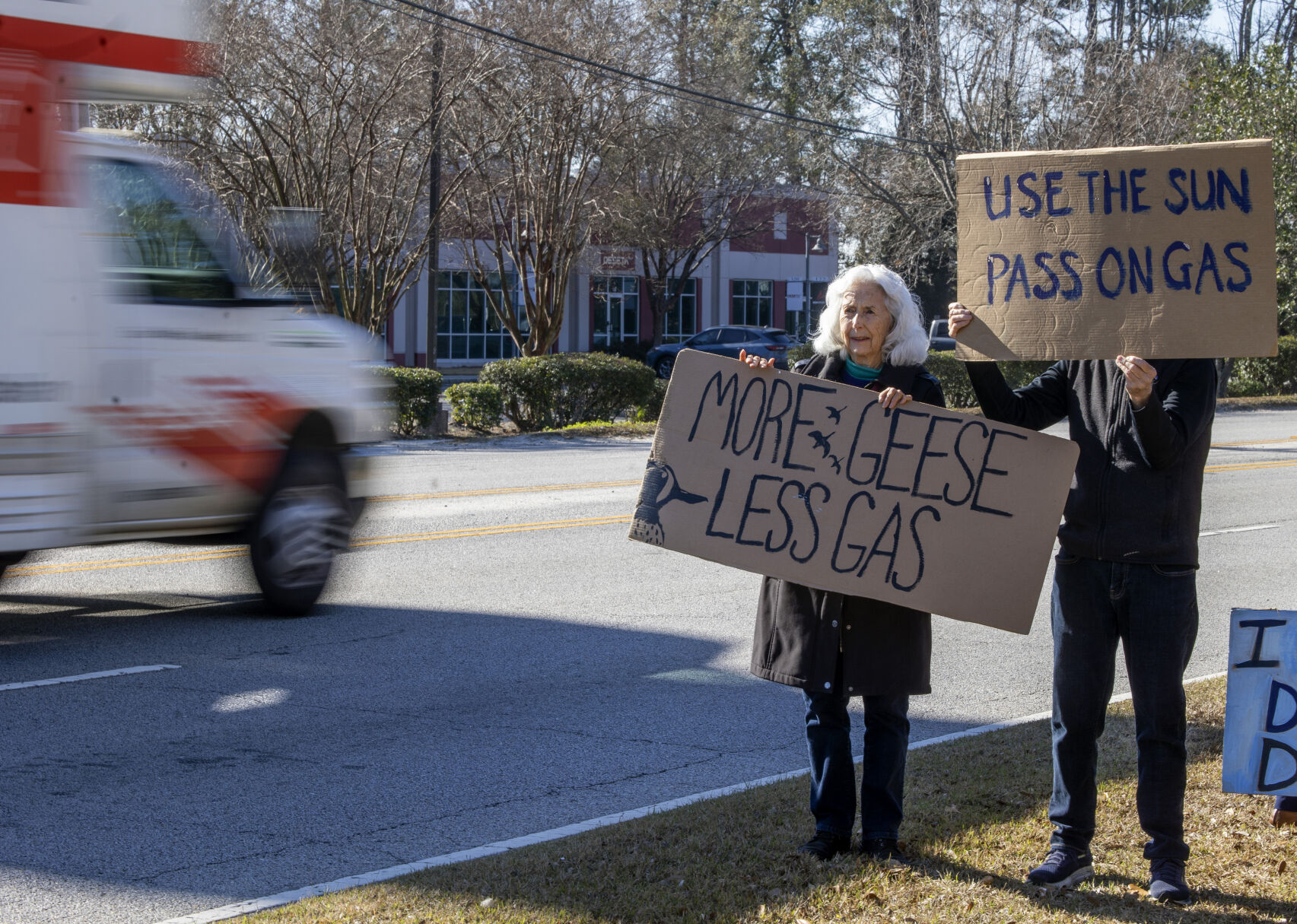 Environmental groups protest new gas plant on Edisto River