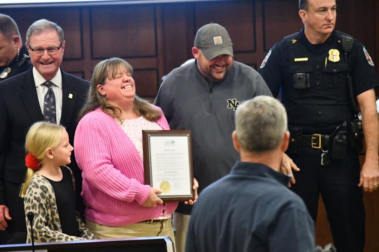North Augusta officials recognize citizen volunteer who helped officer