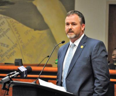 Johnny Cribb sworn in as Berkeley County Supervisor