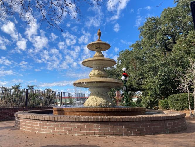 Georgetown then and now grabs your interest