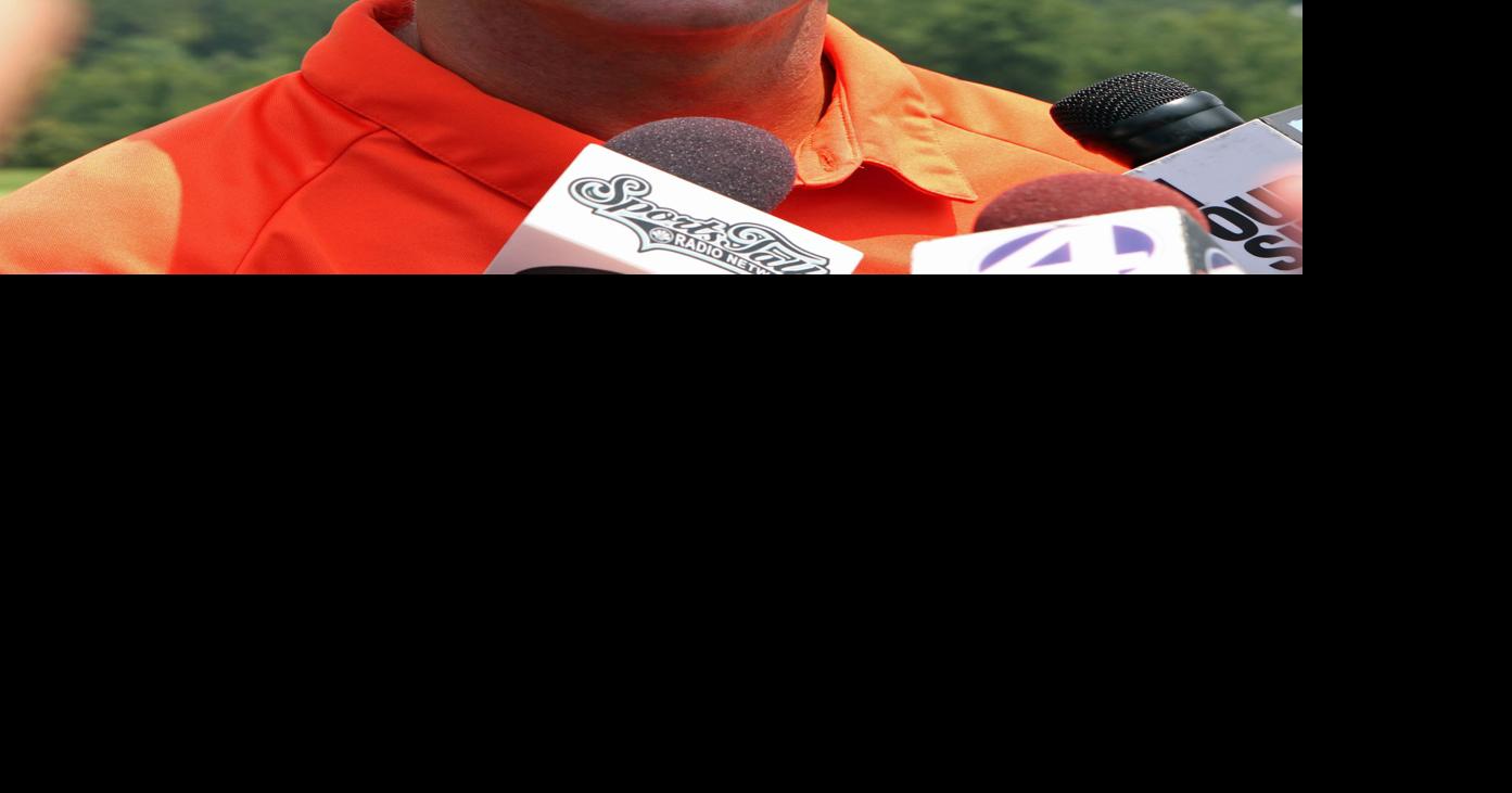 Dabo in middle of LGBT backlash | Sports | postandcourier.com