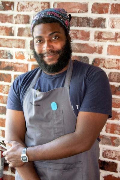 Chef of downtown Charleston restaurant quits, alleging owner ...