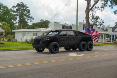 Tom Fernandez has no regrets over flipping off SC protesters