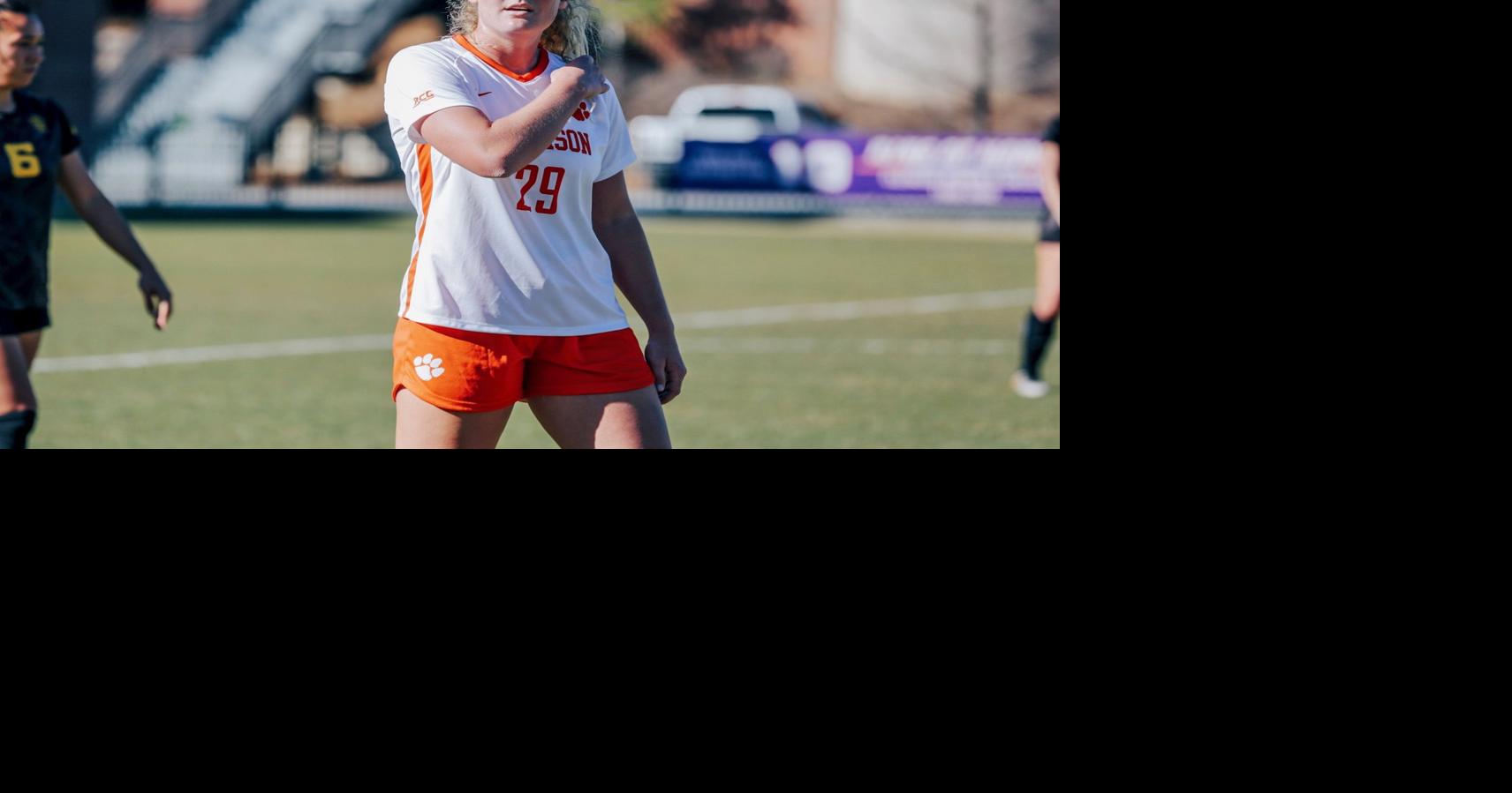 USC transfer Meredith found early success at Clemson