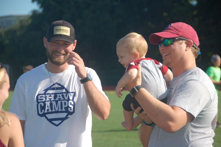 Gamecocks legend Connor Shaw scratches football itch a year after ...