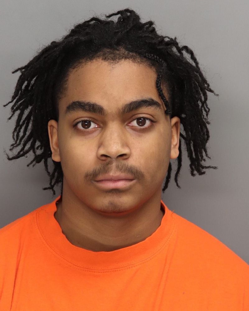 Teen gets 28 years in prison in fatal shooting of Summerville High athlete