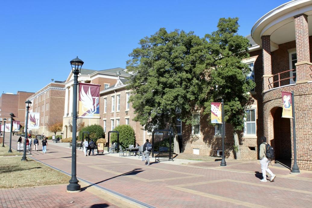 Winthrop housing policy pushes upperclassmen off campus