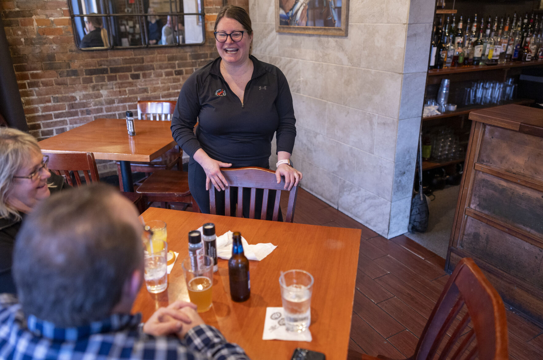 Former busboy buys Charleston Crab House restaurants