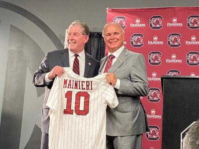 Gamecocks introduce Mainieri as baseball coach
