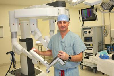 Colorectal surgeon completes 1,000th robotic procedure at Roper ...
