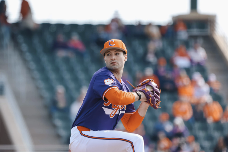 Michael Sharman rises to Clemson despite ACL tear, JUCO trek