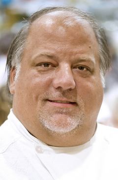 Chef Robert Carter opening new restaurant