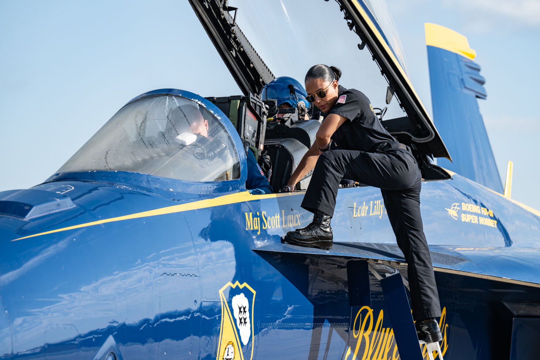 Blue Angels land in Beaufort ahead of weekend air show