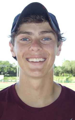 Snyder continues success on Porter-Gaud's tennis team