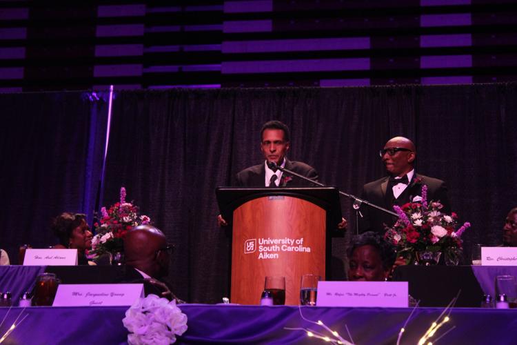 Axel Adams gala supports scholarships, honors leaders