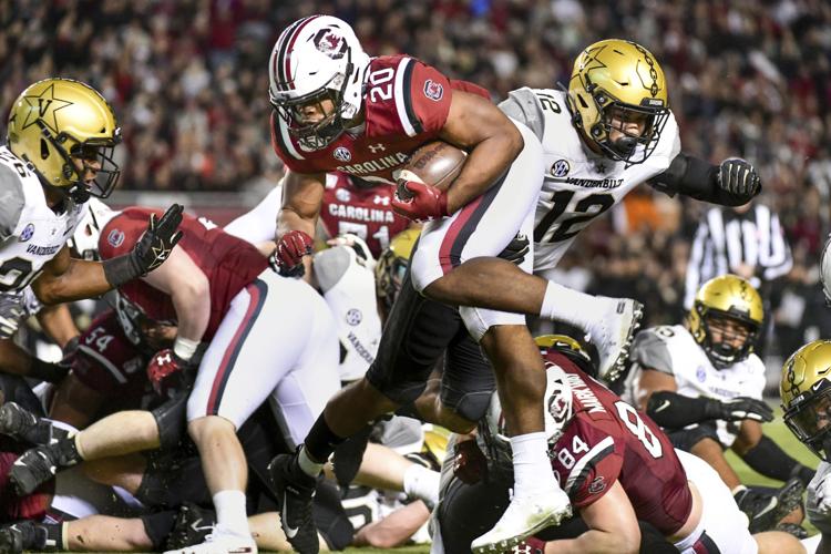 Gamecocks' Bryan Edwards has huge game as USC shakes stubborn Vanderbilt