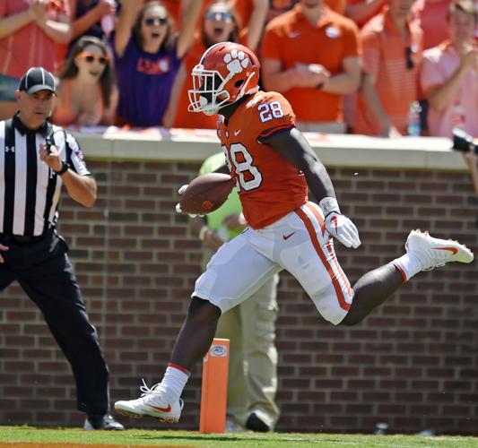 Who will be Clemson's main running back? Travis Etienne or Tavien ...