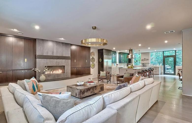 $2M Columbia listing a rare example of International Style